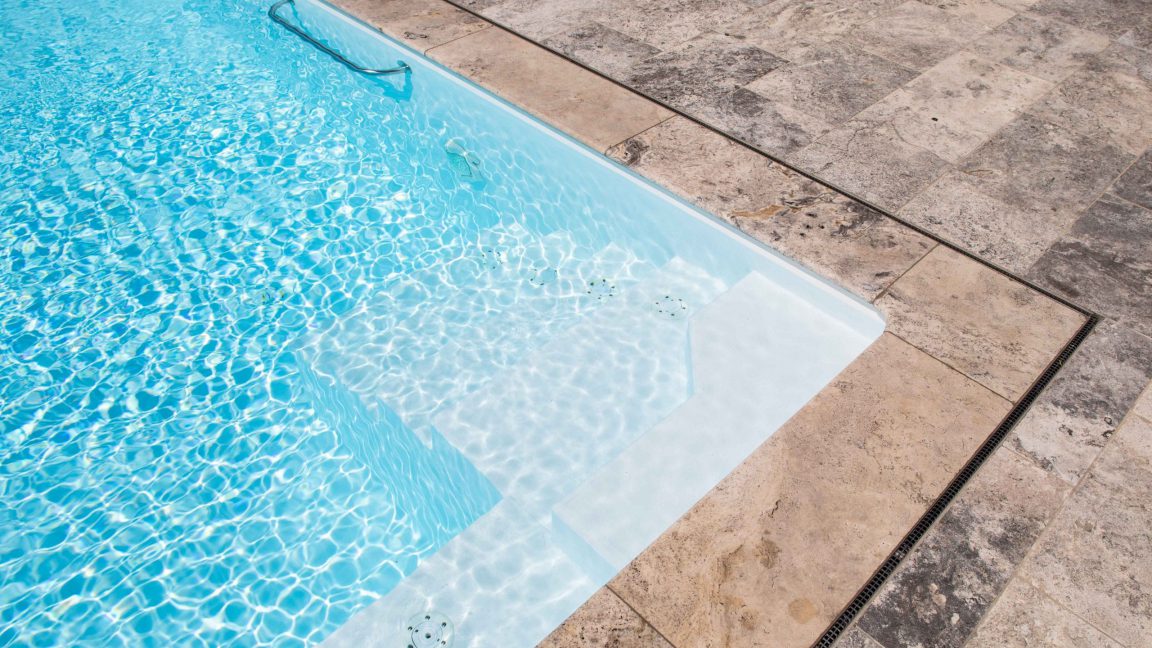 Pooleinstieg - Einstiegstreppen & Strandeingang | Happy-pool